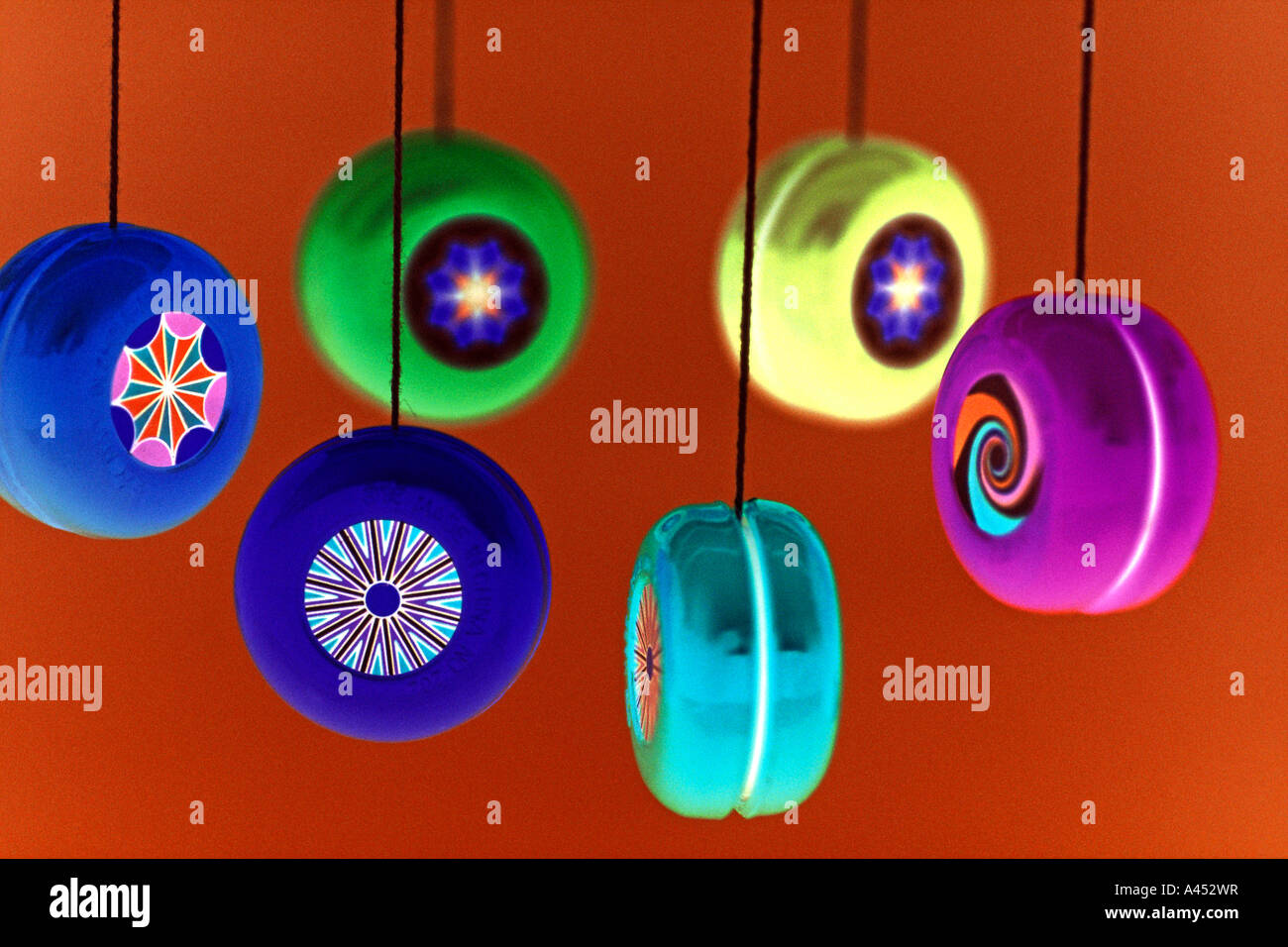 Yo yos hi-res stock photography and images - Alamy