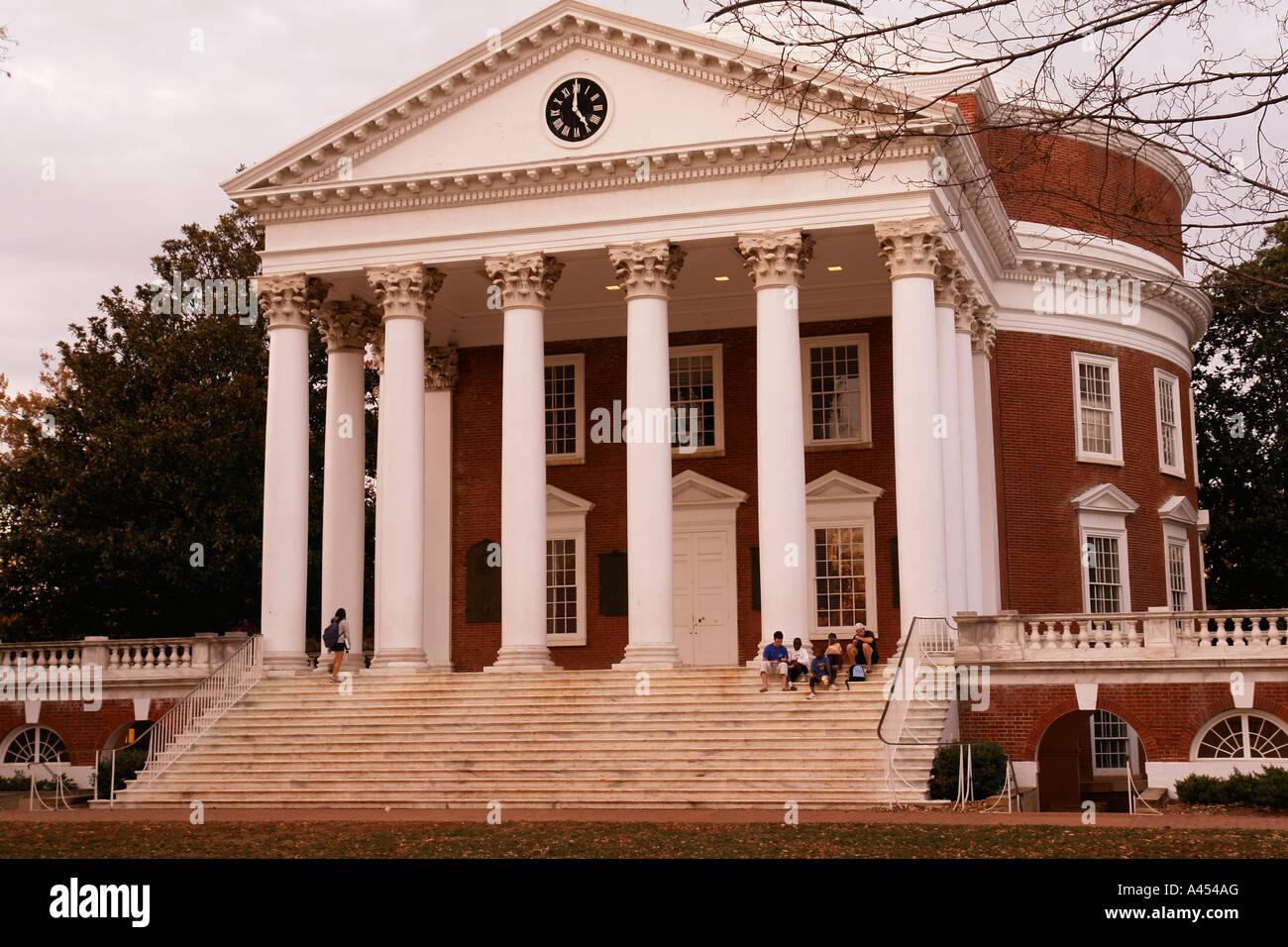 Rotunda university virginia historical hi-res stock photography and ...