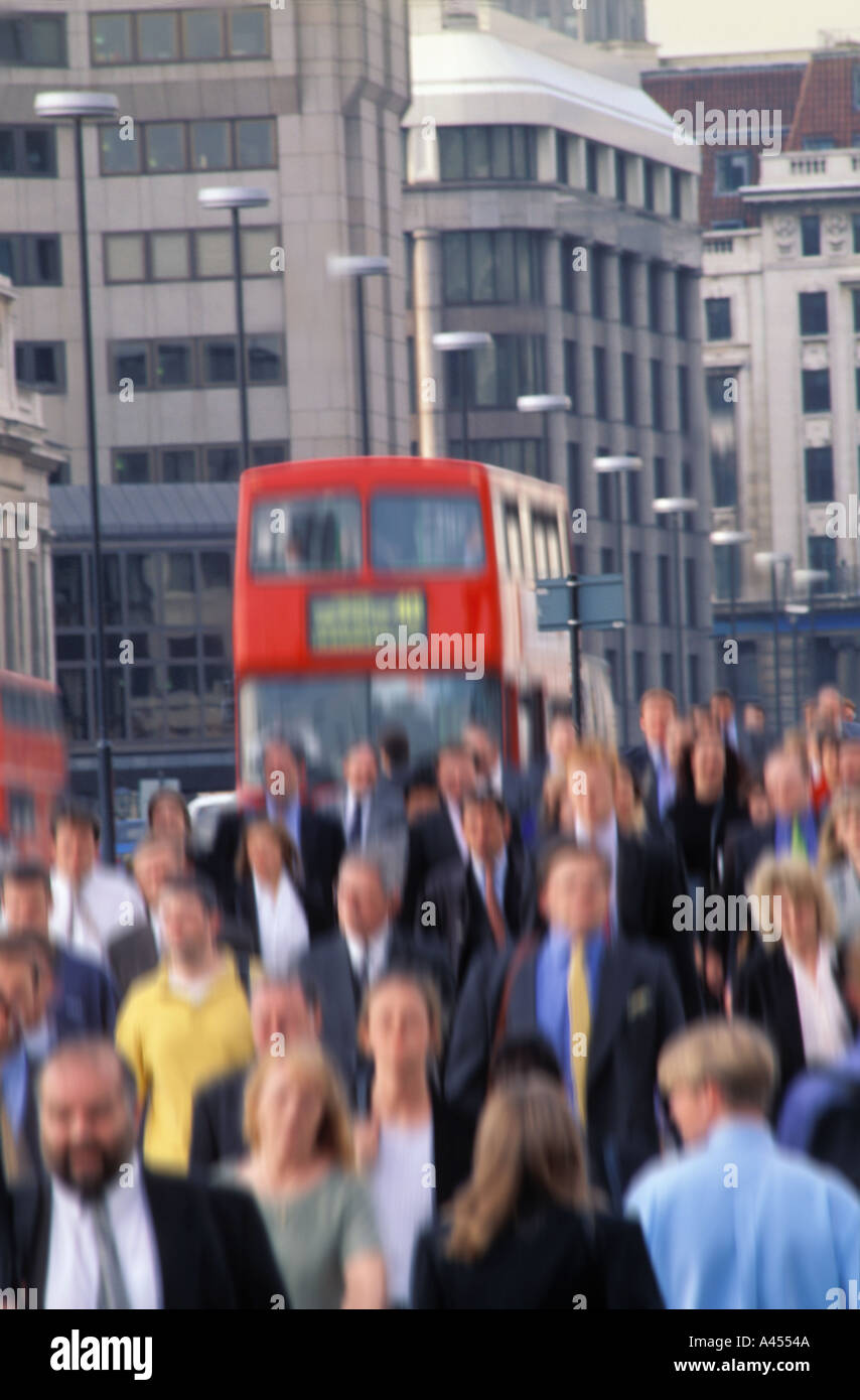 commuters london bridge london england Stock Photo - Alamy
