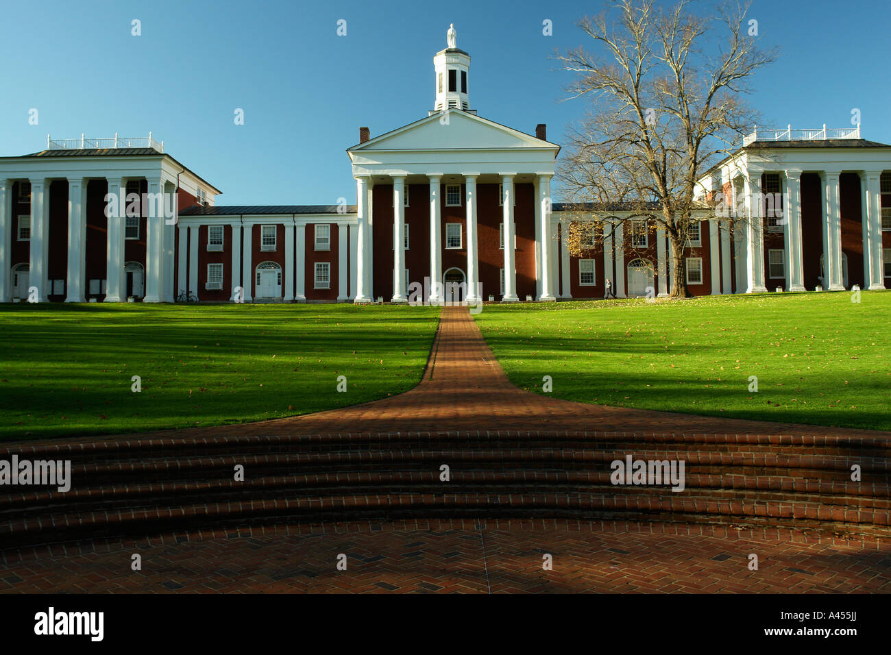 Campus buildings washington lee college virginia hi-res stock ...