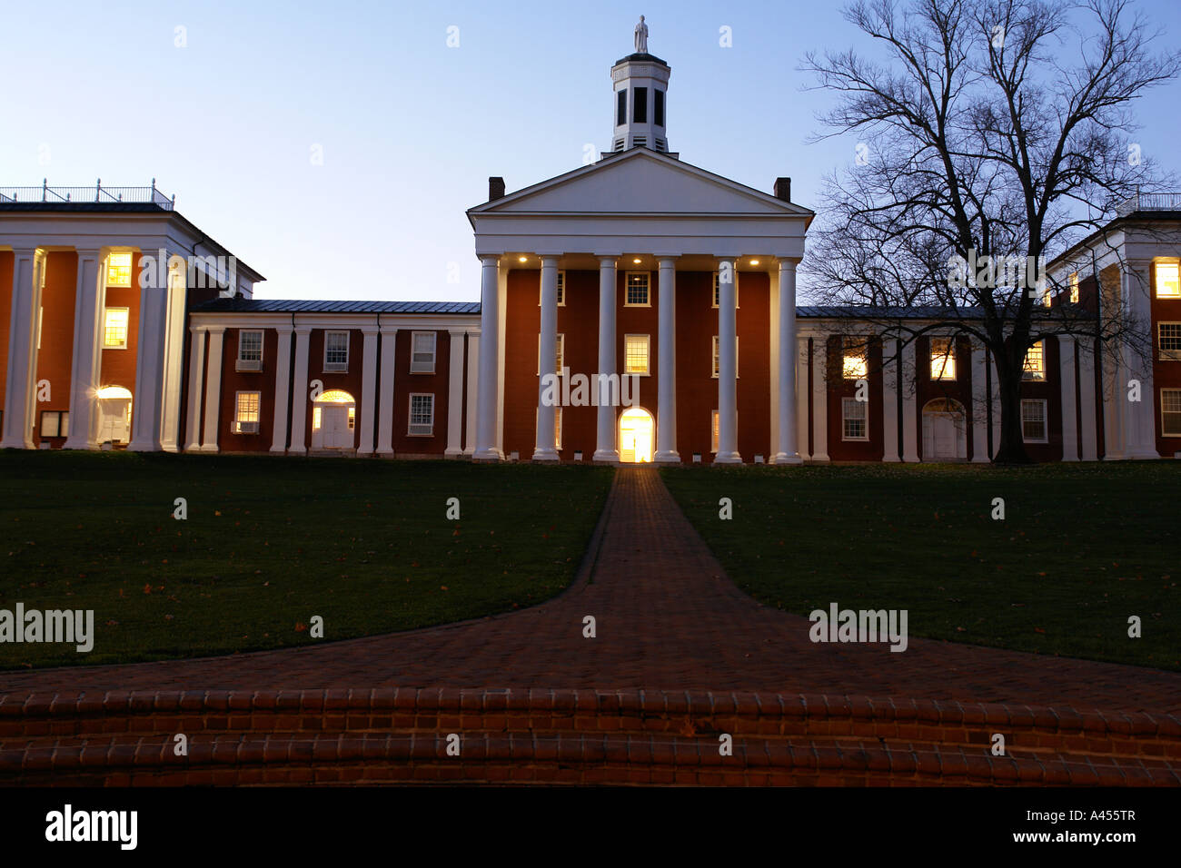 Washington lee university hi-res stock photography and images - Alamy