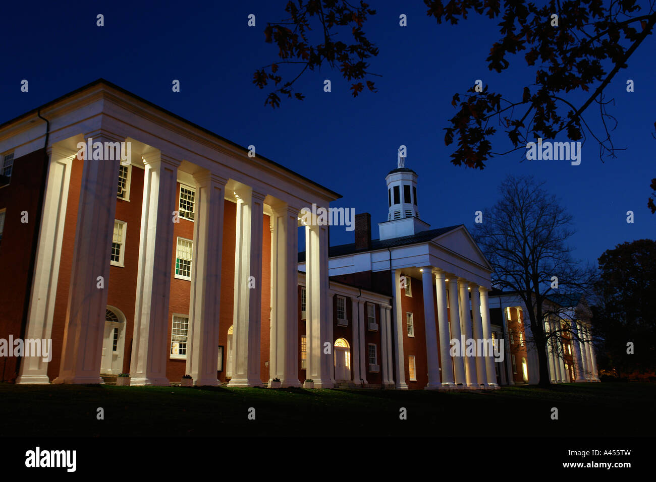 Washington and lee university hi-res stock photography and images - Alamy