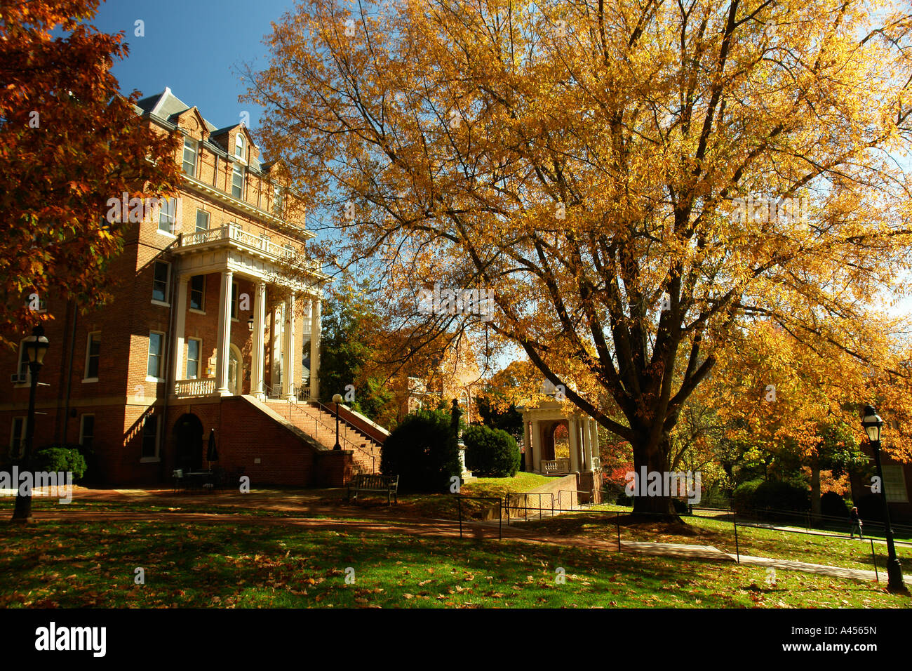 University Of Lynchburg High Resolution Stock Photography and Images ...