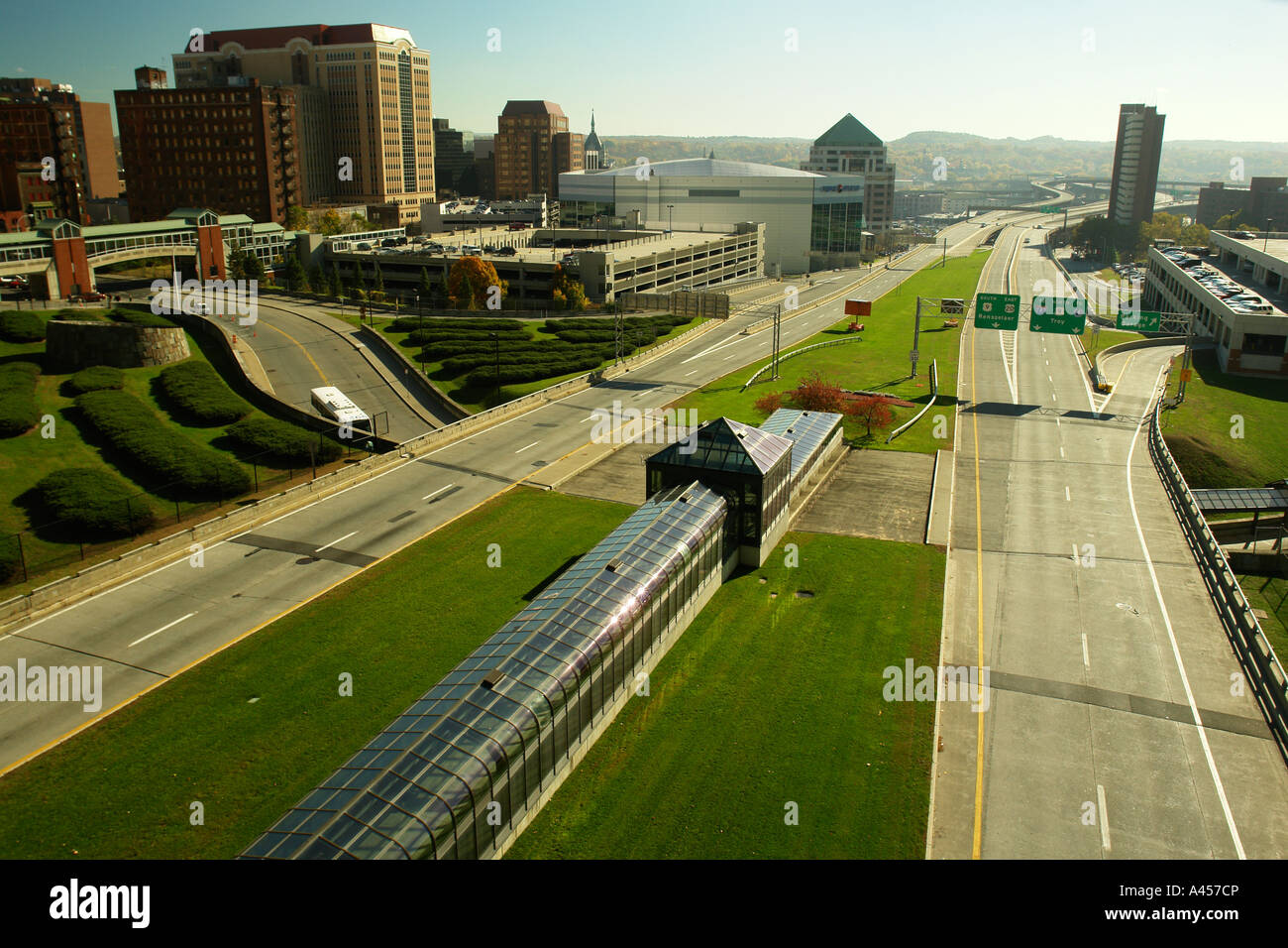 AJD53141, Albany, NY, New York, expressway, downtown skyline Stock ...