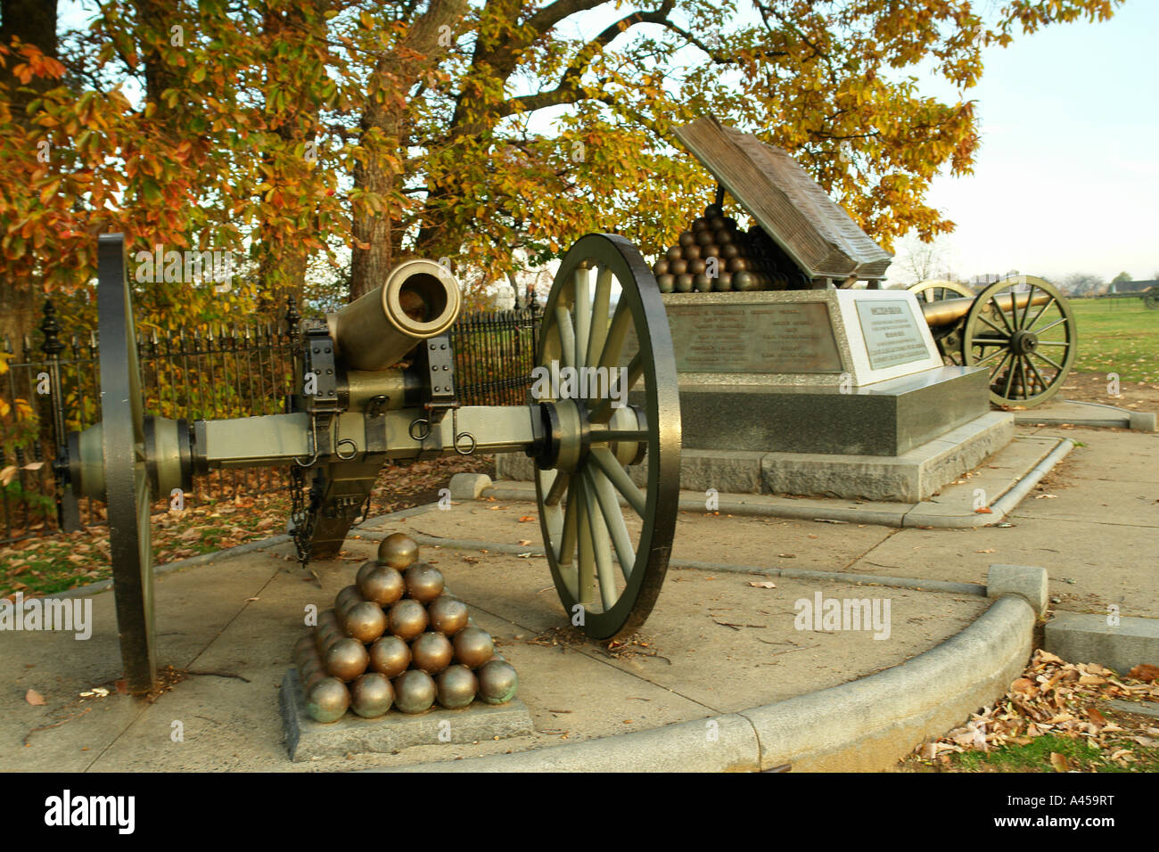 Open book monument hi-res stock photography and images - Alamy