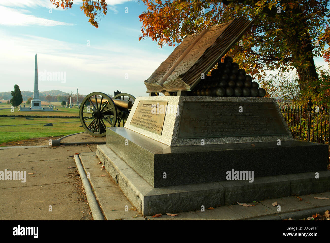 Open book monument hi-res stock photography and images - Alamy