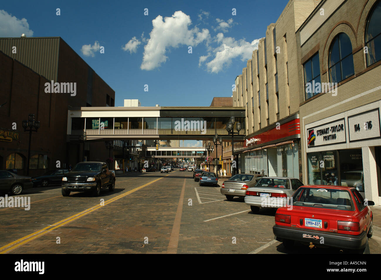 Downtown duluth minnesota hi-res stock photography and images - Alamy