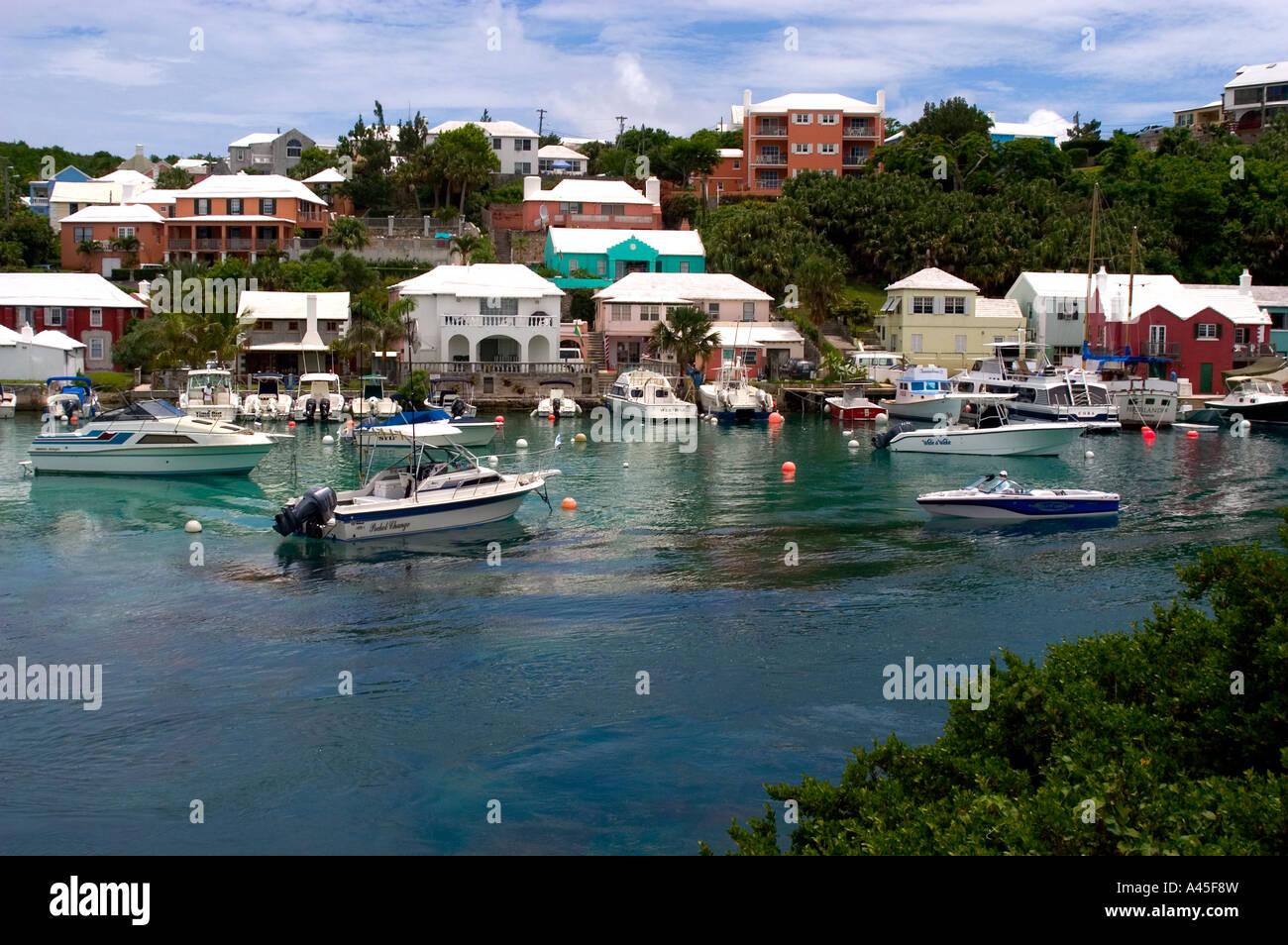 Flatts bermuda hi-res stock photography and images - Alamy