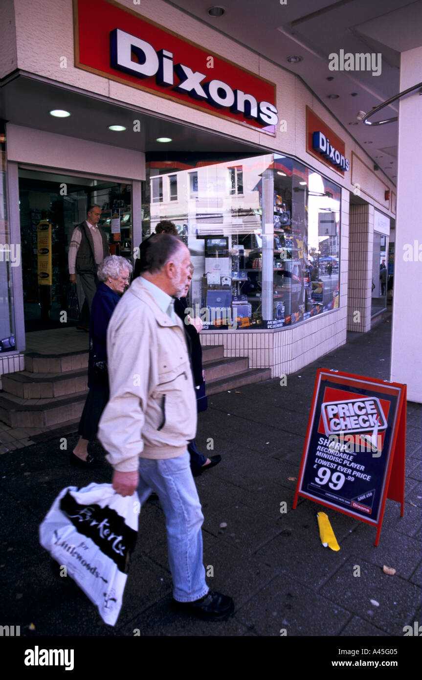 dixons electical store bedford bedforshire 1999 Stock Photo - Alamy