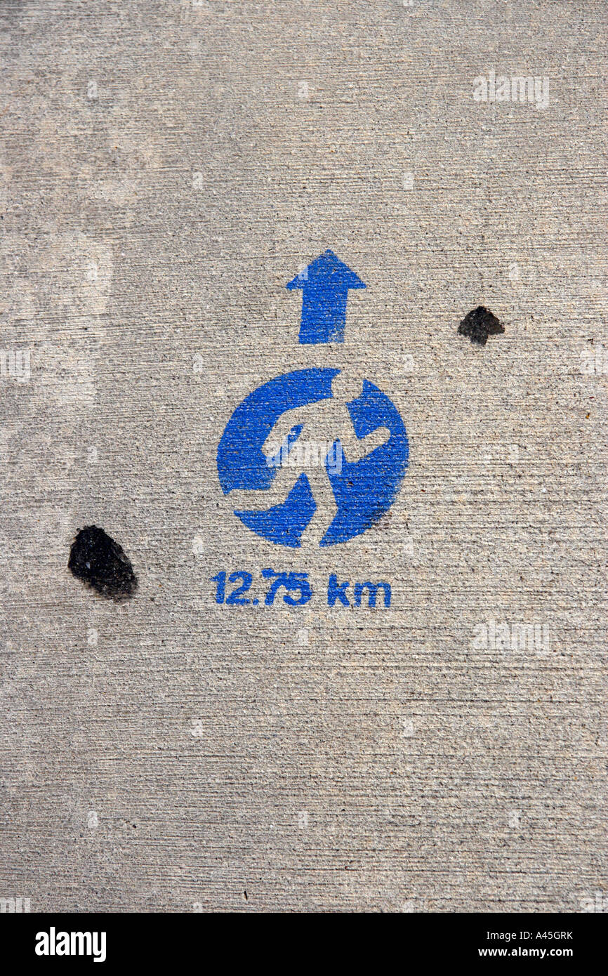 Running sign hi-res stock photography and images - Alamy