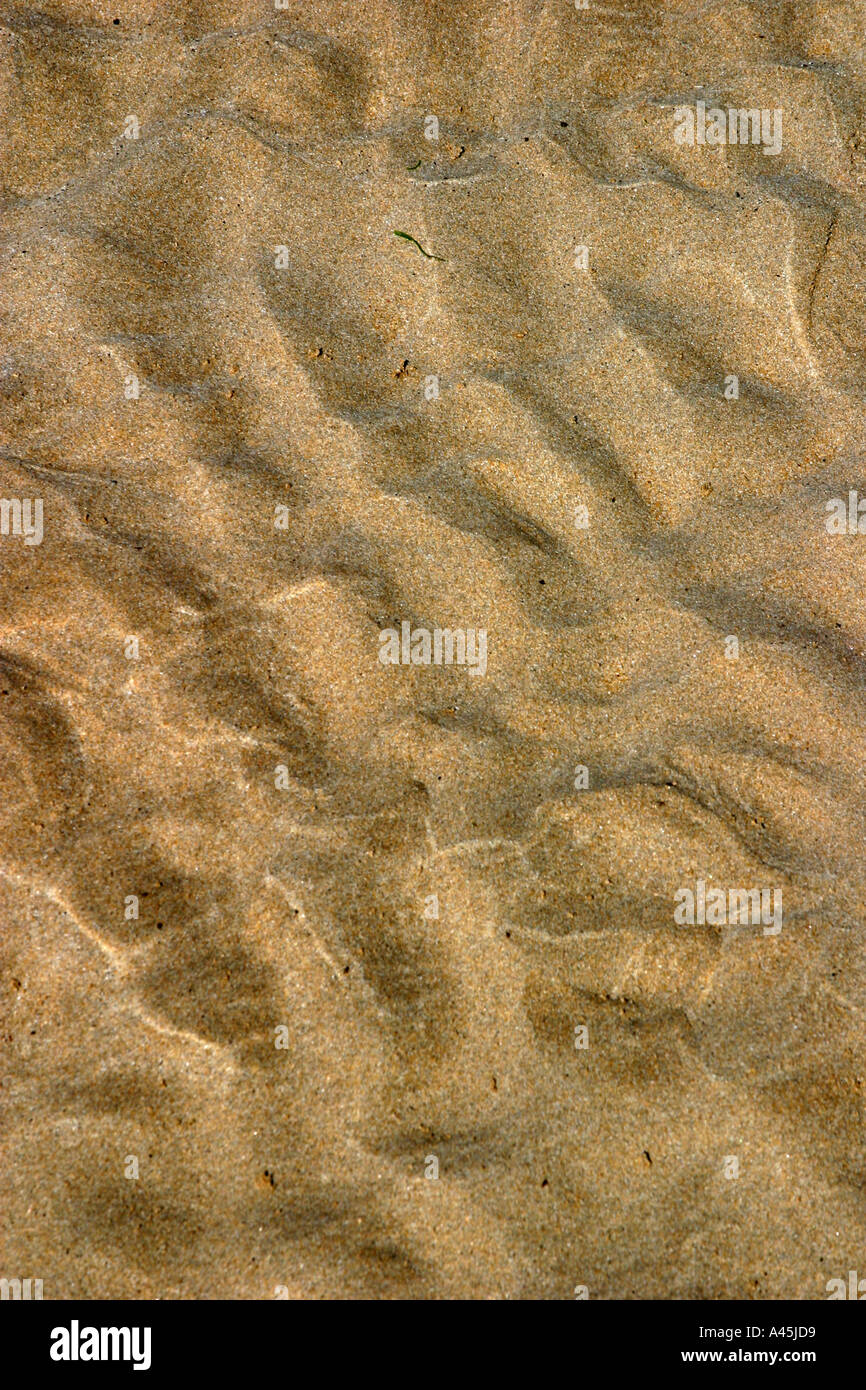 Geometric patterns in beach sand Stock Photo - Alamy