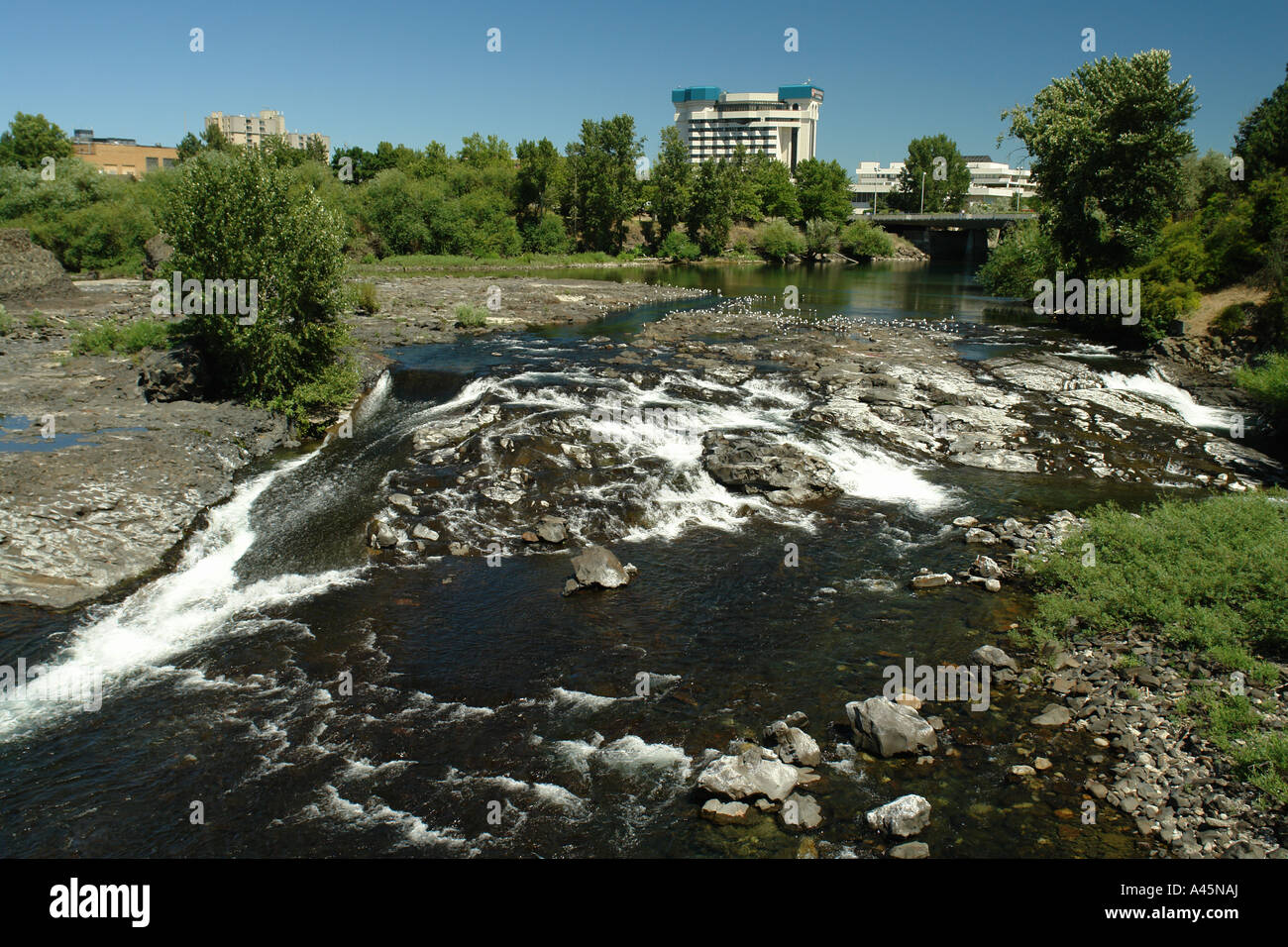 Waterfalls falls spokane river hi-res stock photography and images - Alamy