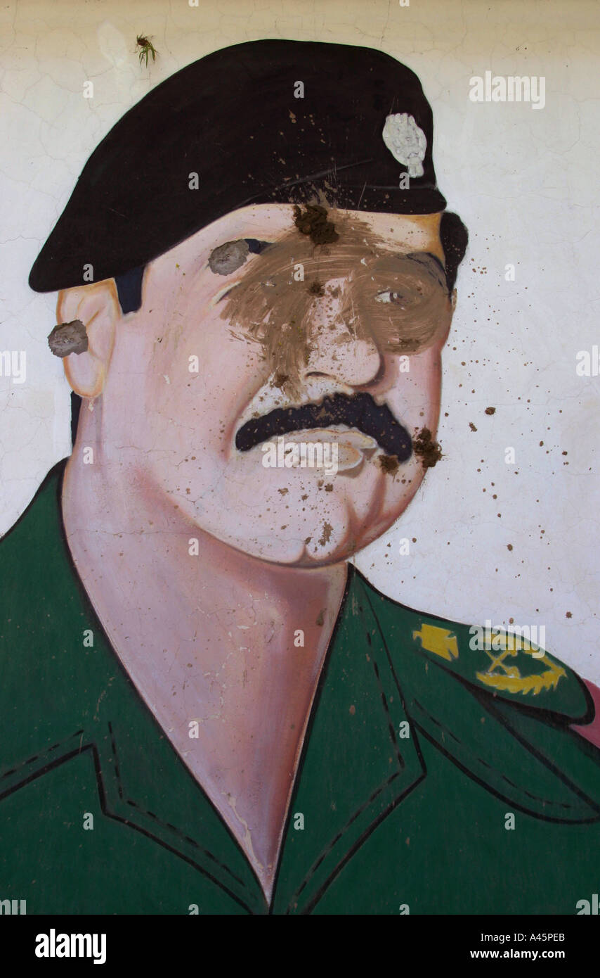 Saddam hussein propaganda hi-res stock photography and images - Alamy