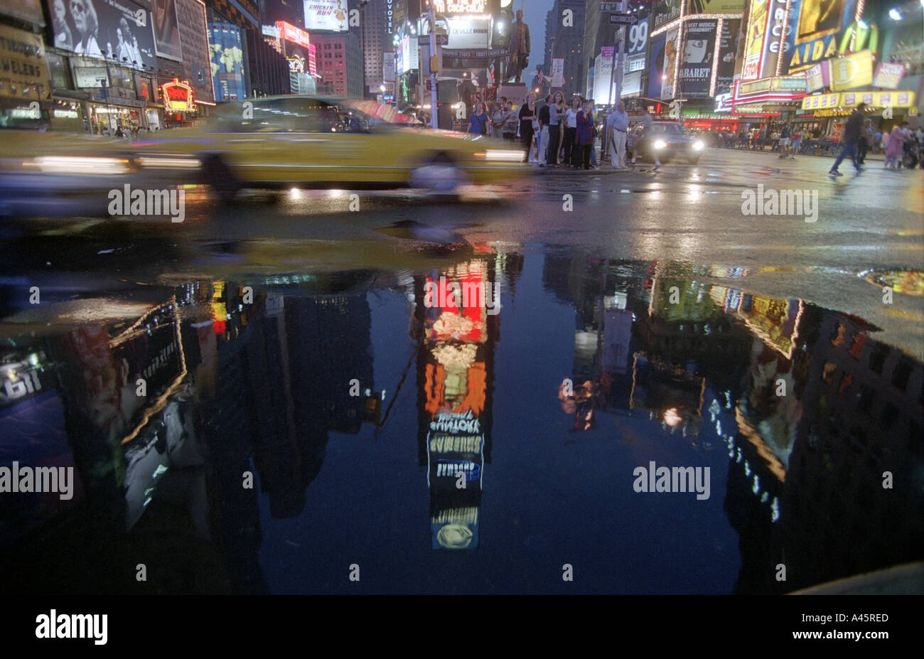 New york buildings 2000 hi-res stock photography and images - Alamy