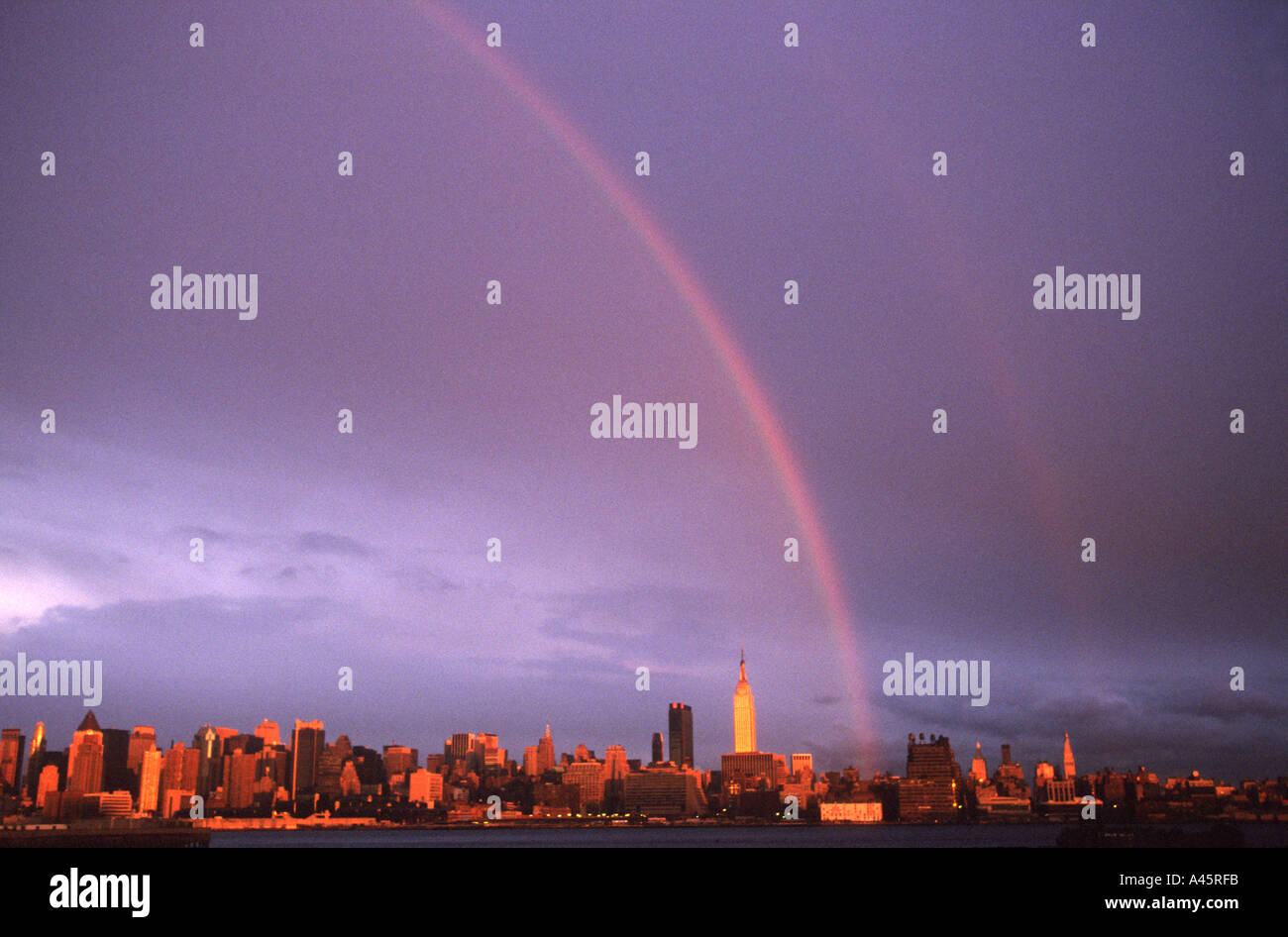 manhattan rainbow new york a rainbow rising over lower manhattan new ...