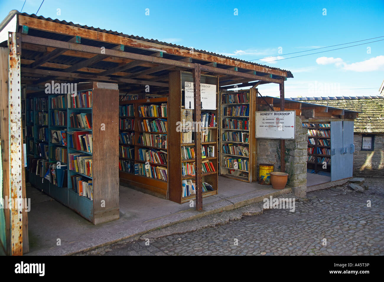 Honesty Bookshop Hay on Wye Wales UK Stock Photo - Alamy
