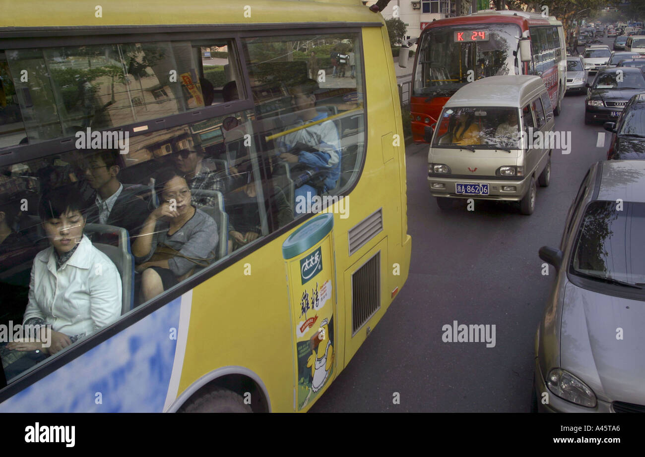 China hangzhou bus hi-res stock photography and images - Alamy