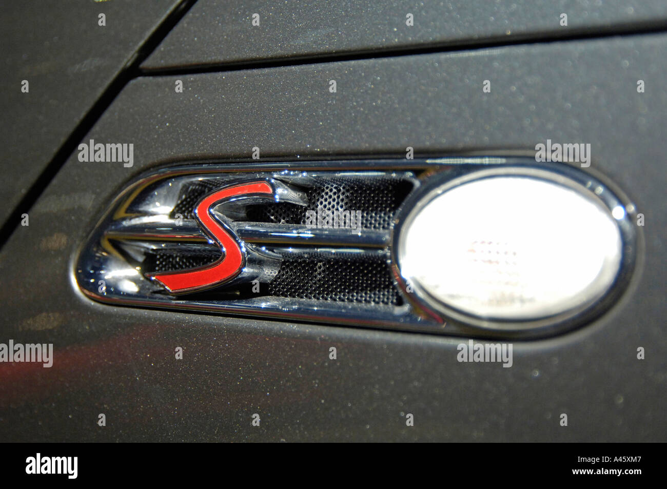 Mini Cooper Badge High Resolution Stock Photography and Images - Alamy