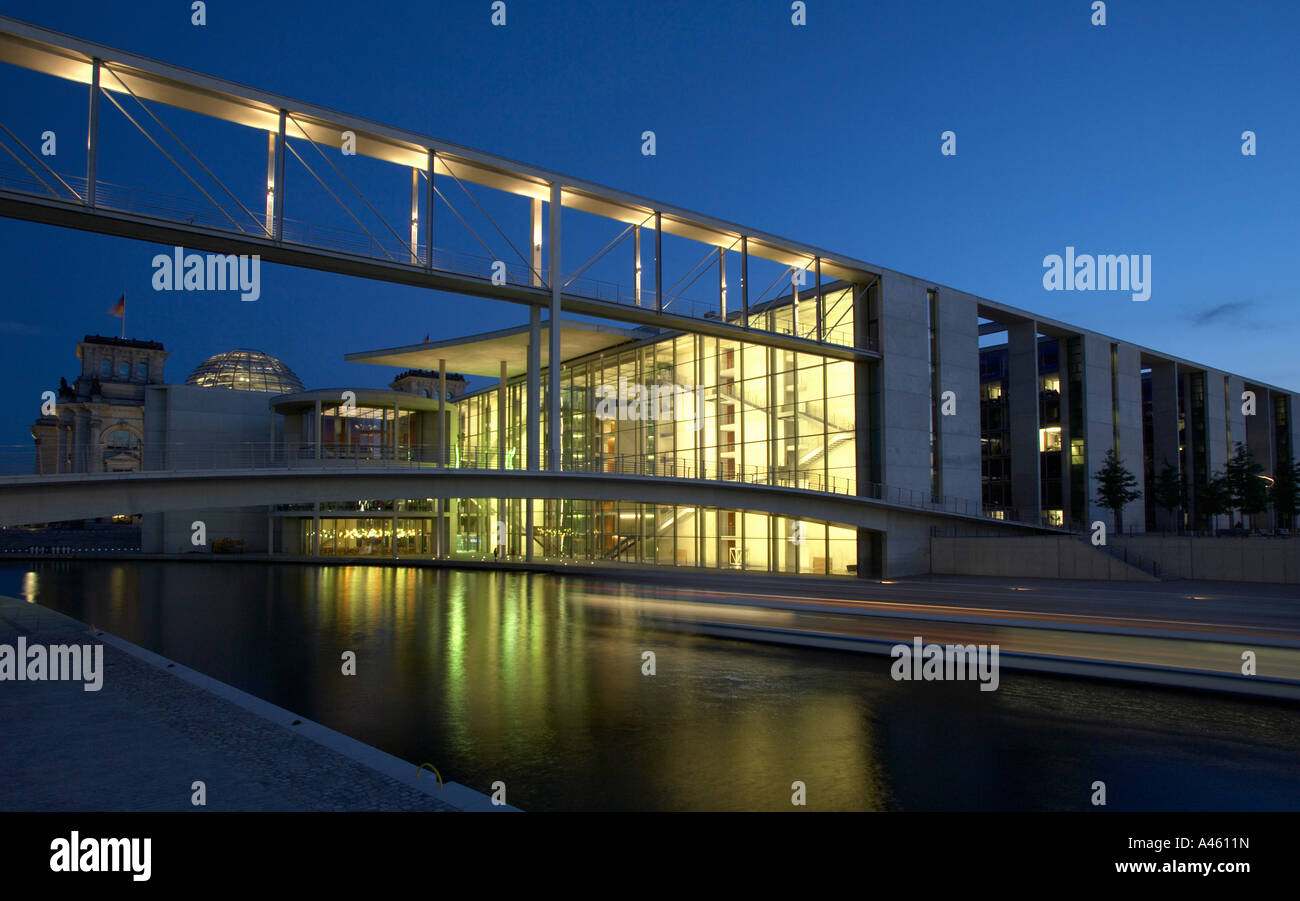 German government house hi-res stock photography and images - Alamy