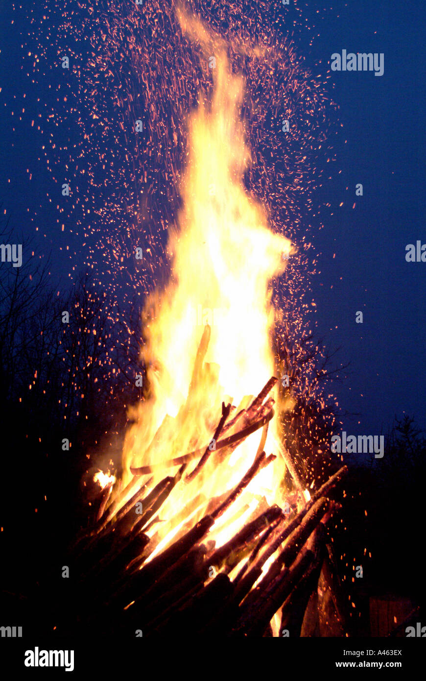 Fire element hi-res stock photography and images - Alamy