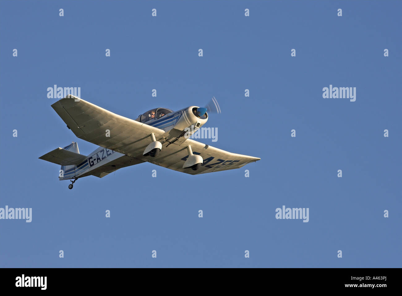 Jodel D120 Paris-Nice G-AZEF taking off from Netherthorpe Airfield ...