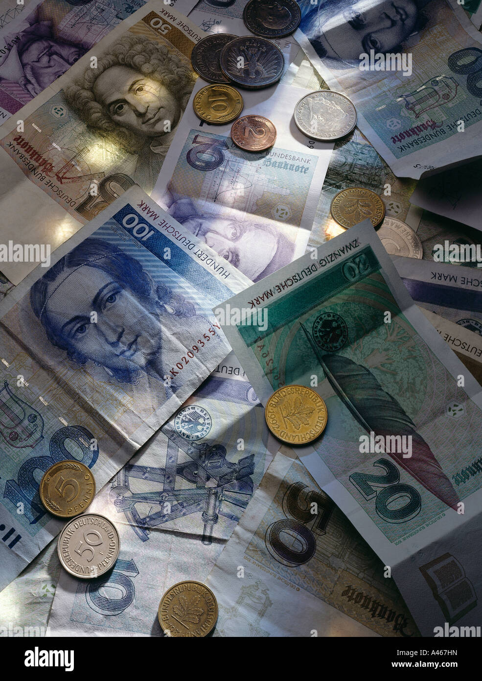 Deutsche Mark - banknotes and coins, Germany Stock Photo - Alamy