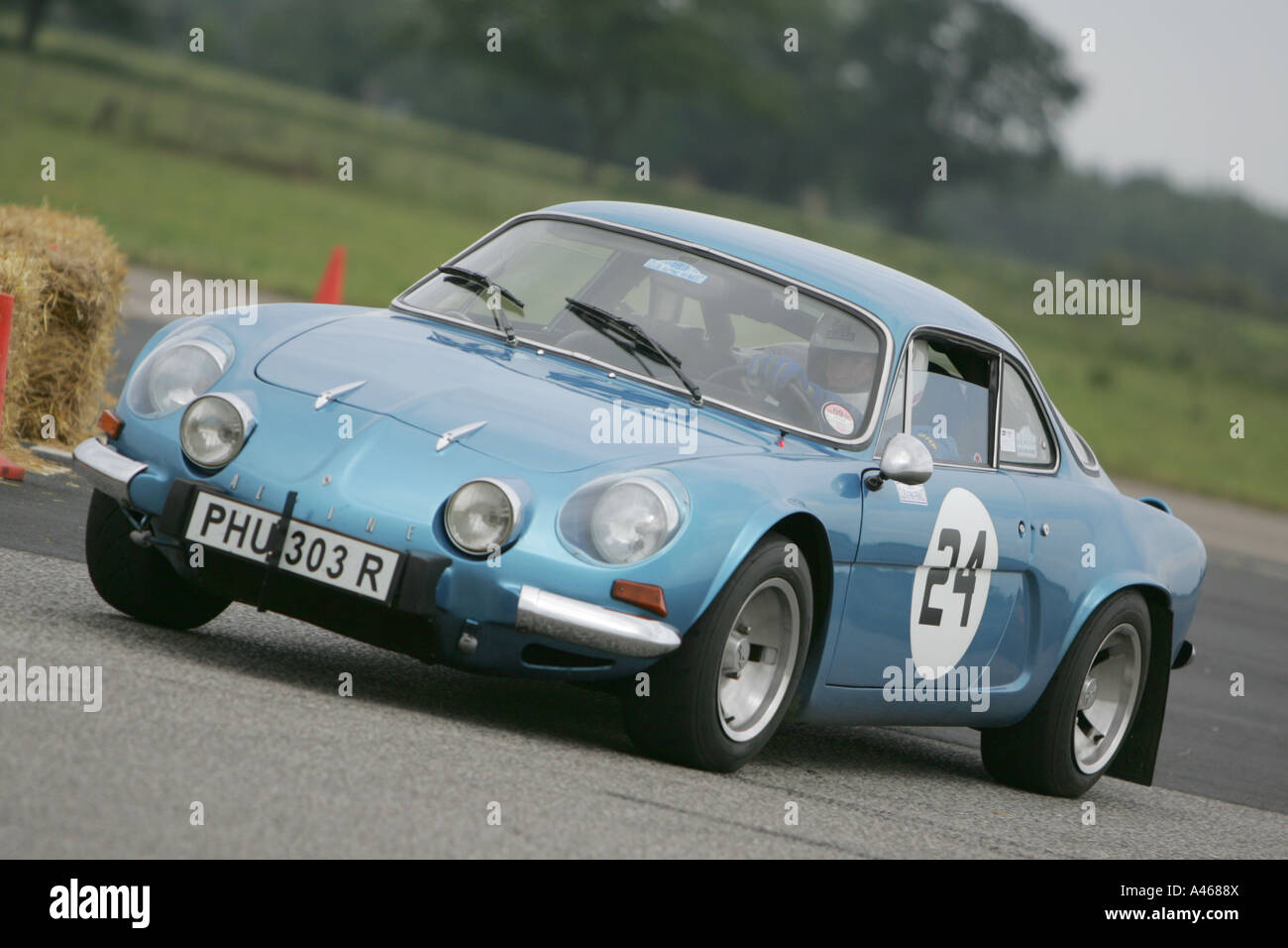 Renault alpine black hi-res stock photography and images - Alamy