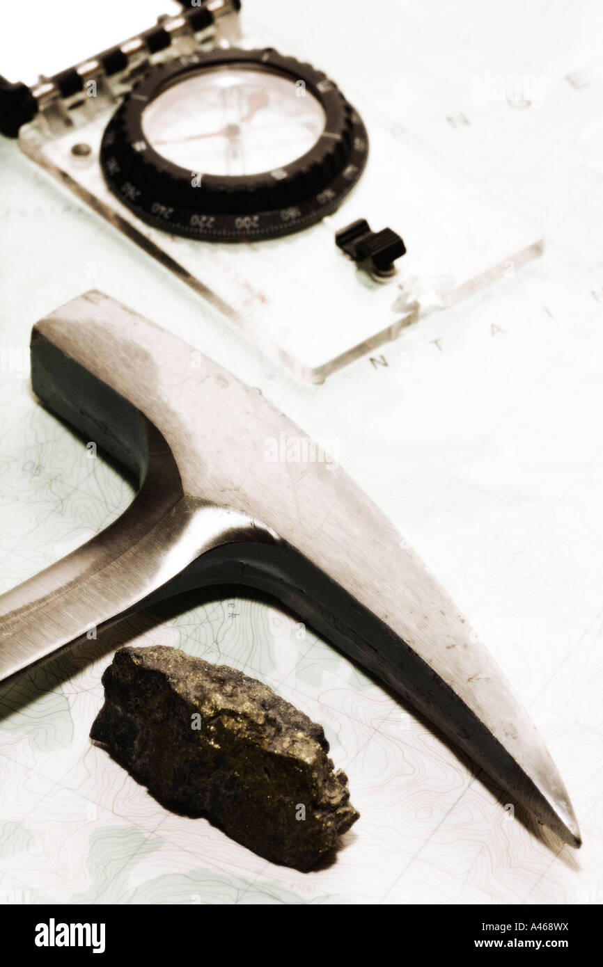 Hammer compass hi-res stock photography and images - Alamy