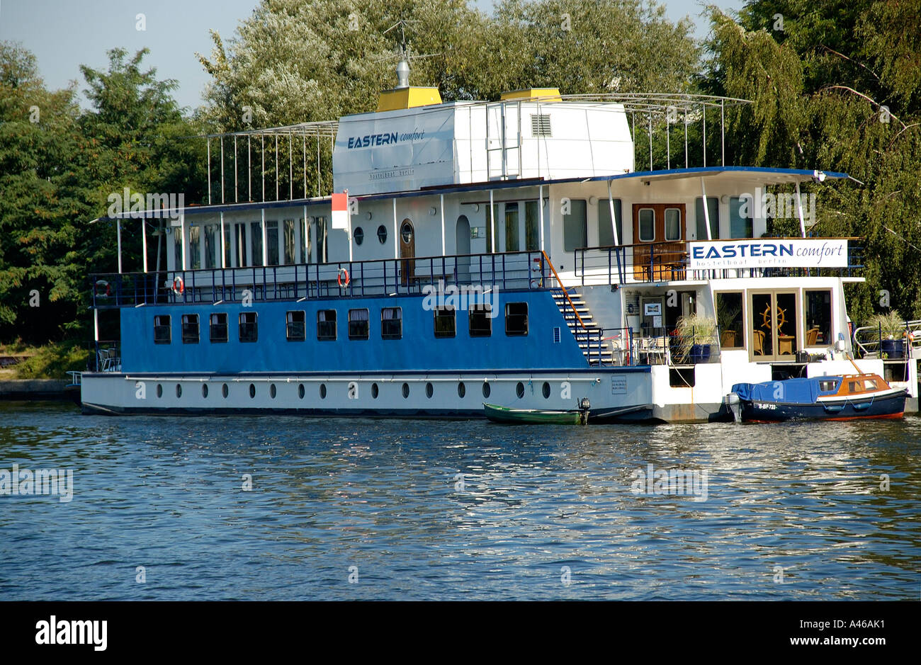 River spree boat hi-res stock photography and images - Alamy