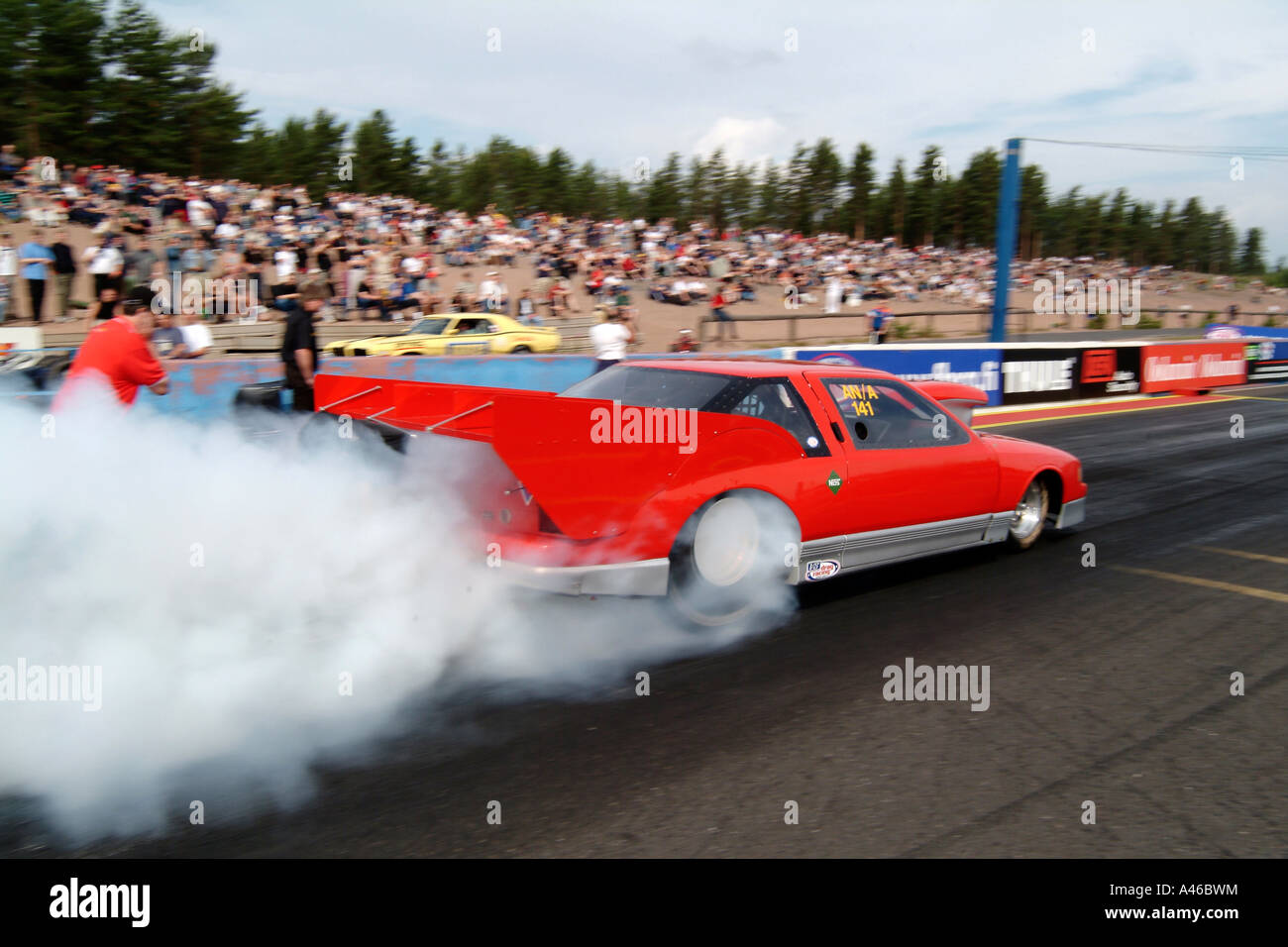pro, mod, modified, dragster, does, a burnout, wheelspin, on, the ...