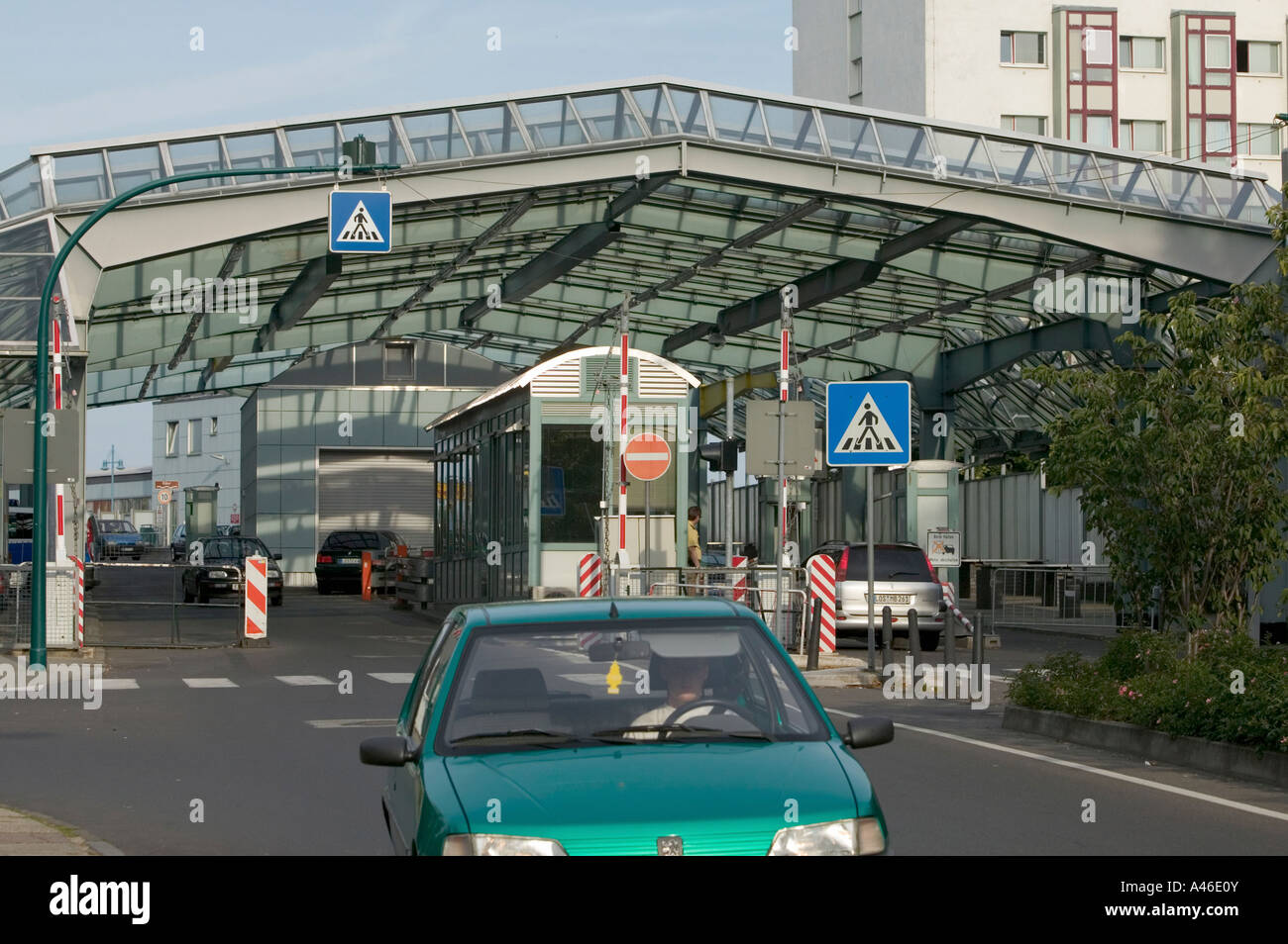 Border crossing poland frankfurt oder brandenburg hi-res stock ...