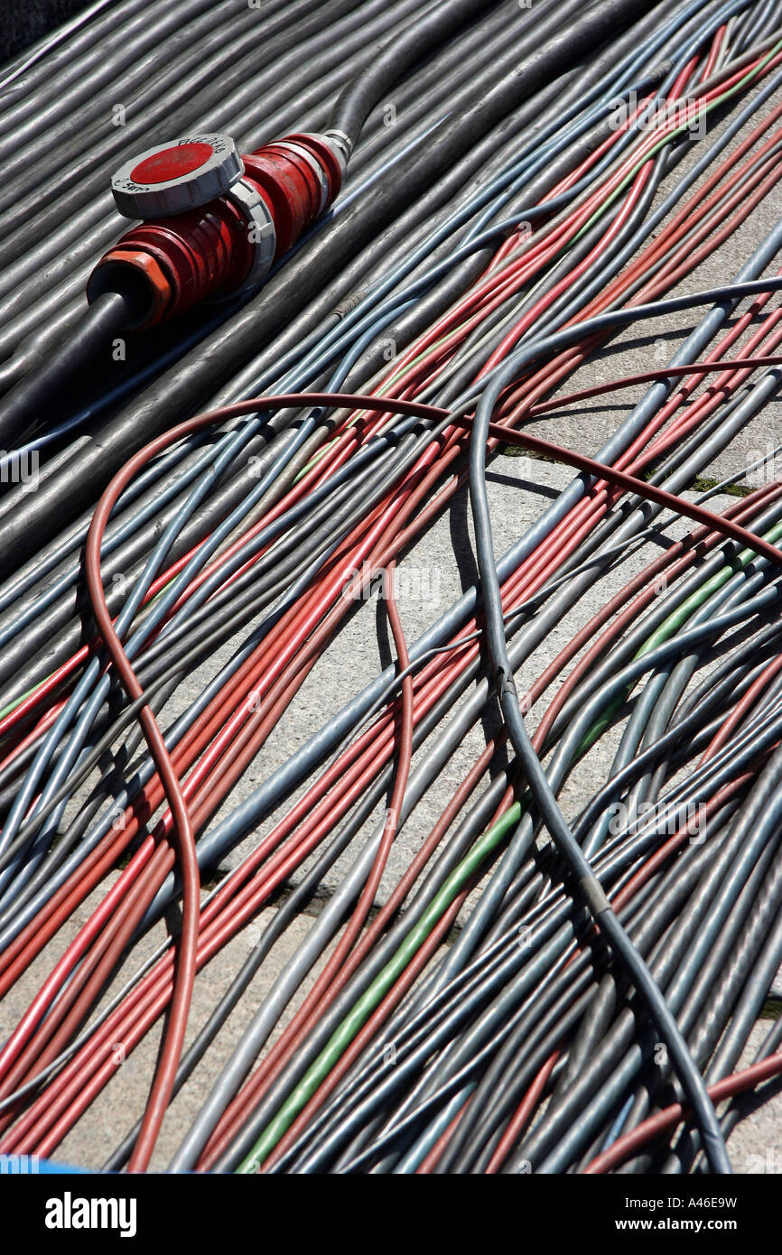Jumble of electric cables hi-res stock photography and images - Alamy