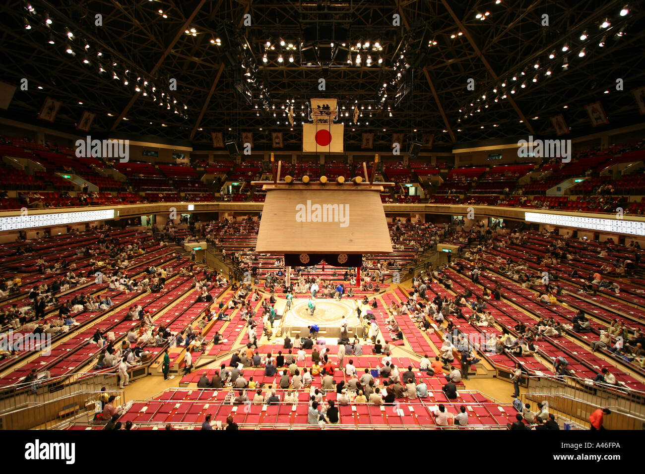 Ryogoku stadion tokio hi-res stock photography and images - Alamy
