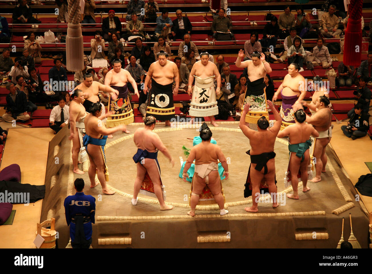 Sumo Wrestler Tokio Sumoringer Sumotori Stock Photo - Alamy