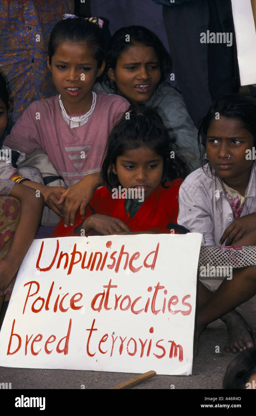 India protest child labour hi-res stock photography and images - Alamy