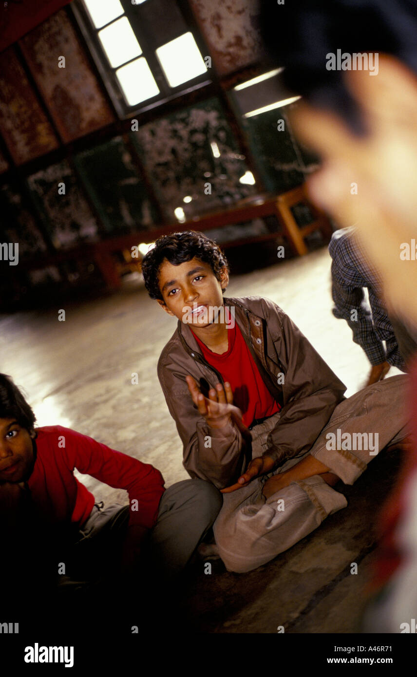 A child delegate makes a point at a bal mazdoor trade union meeting for ...