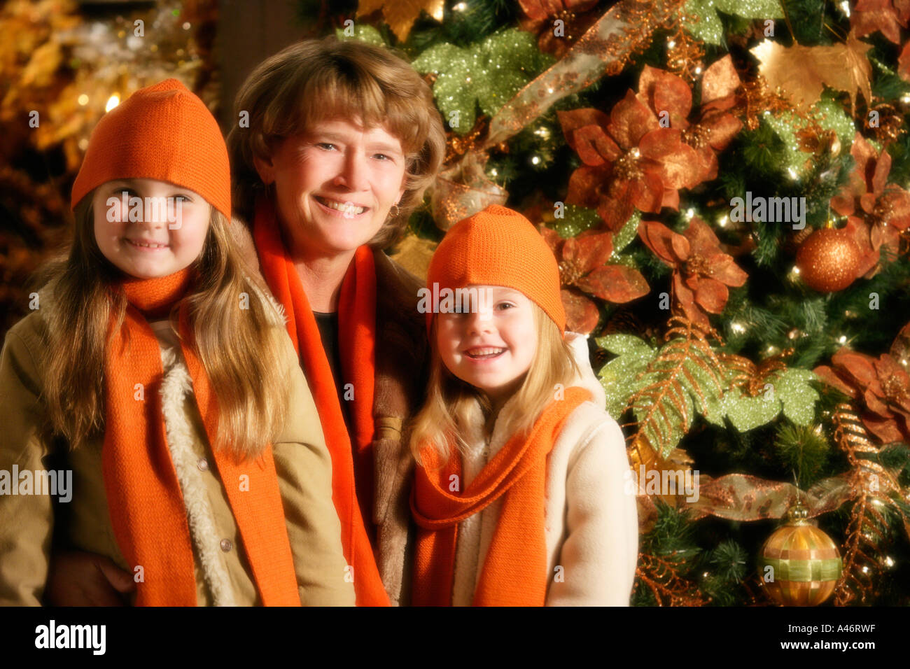 Christmas family portraits hi-res stock photography and images - Alamy