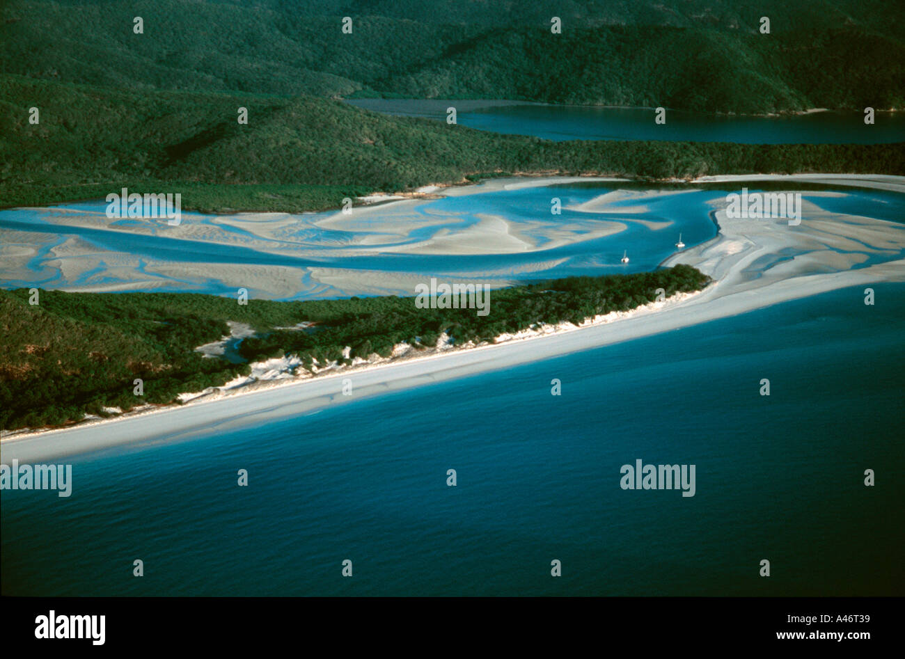 Whitehaven island camping hi-res stock photography and images - Alamy