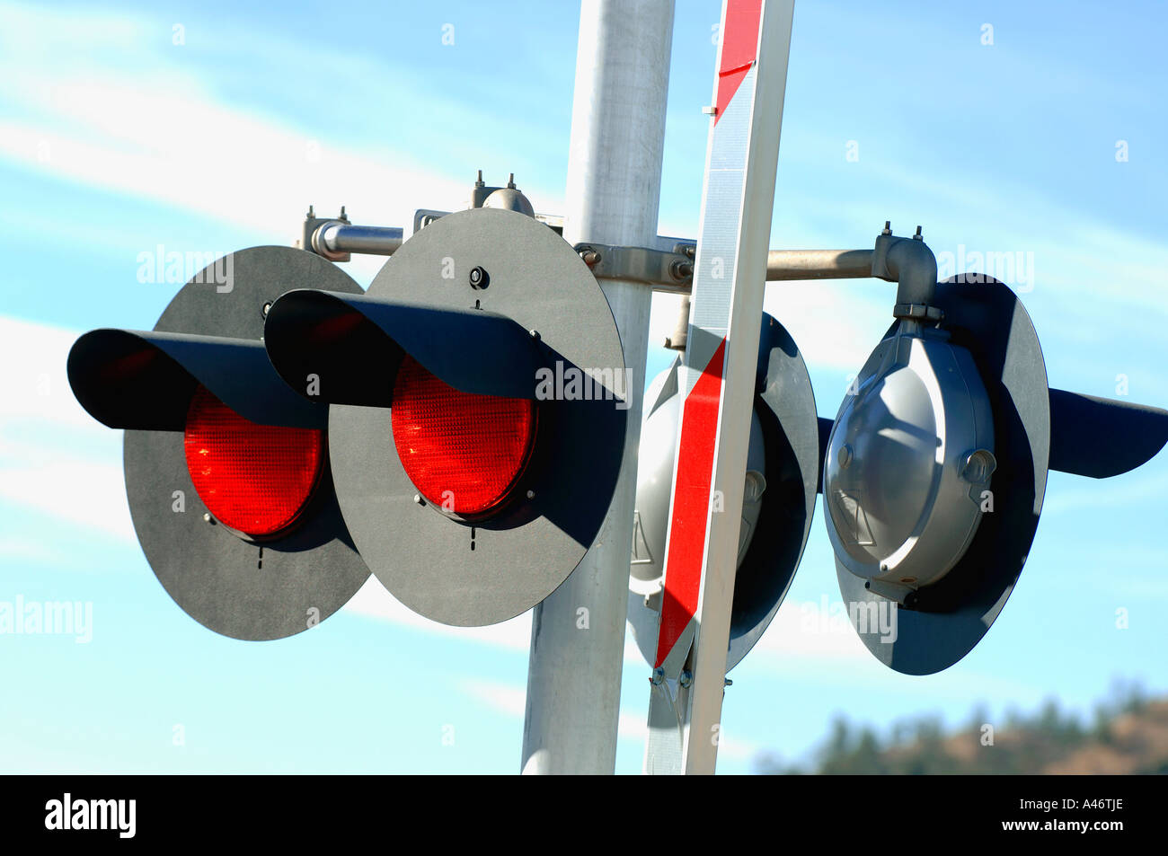 Railroad crossing light Stock Photo - Alamy