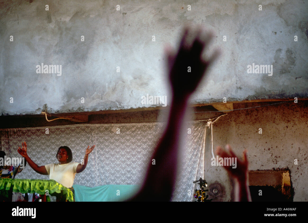 Slum of luanda hi-res stock photography and images - Alamy