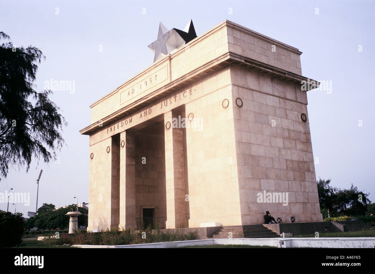 Ghana independence arch hi-res stock photography and images - Alamy