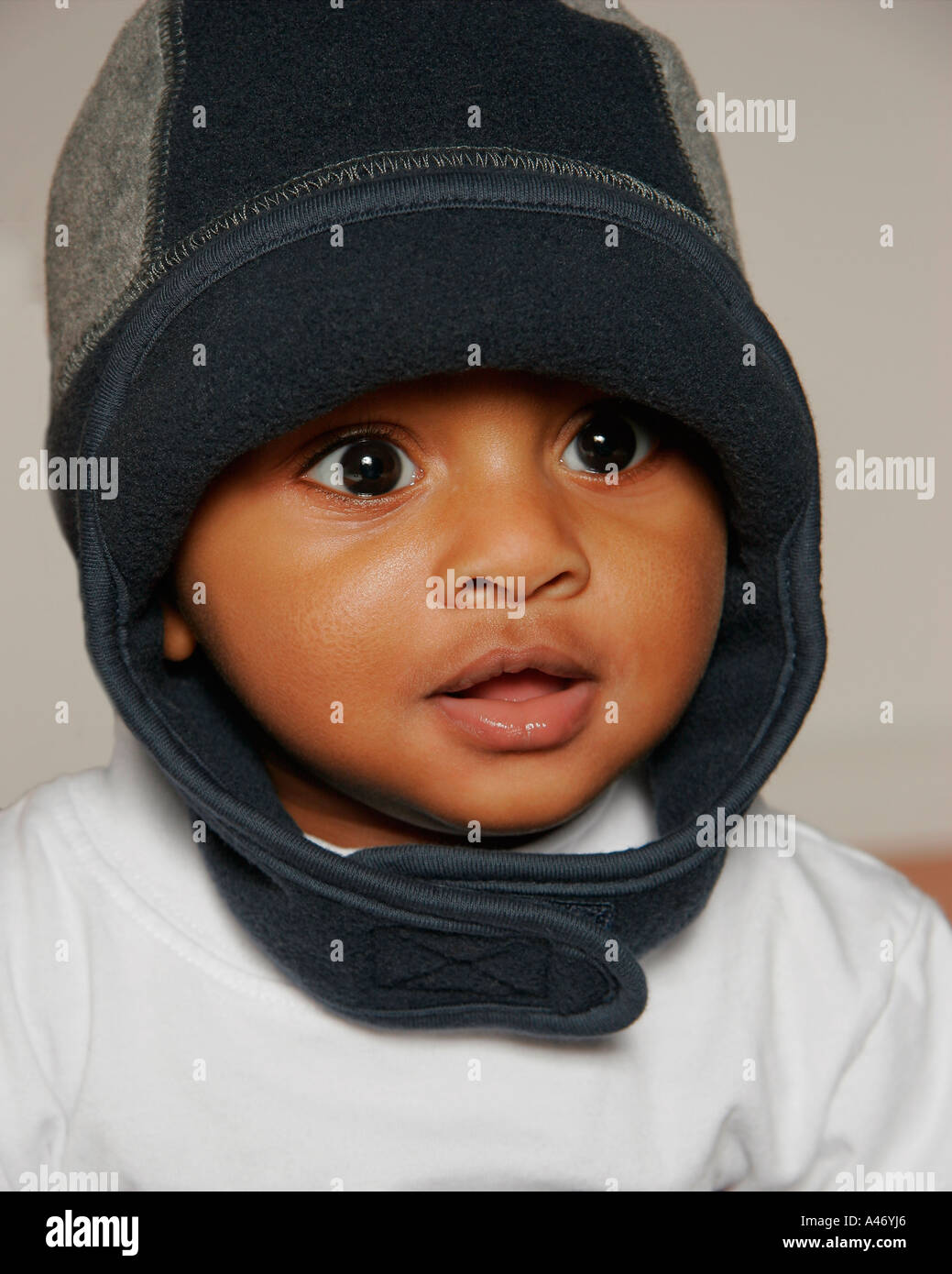 Wearing toque hi-res stock photography and images - Alamy