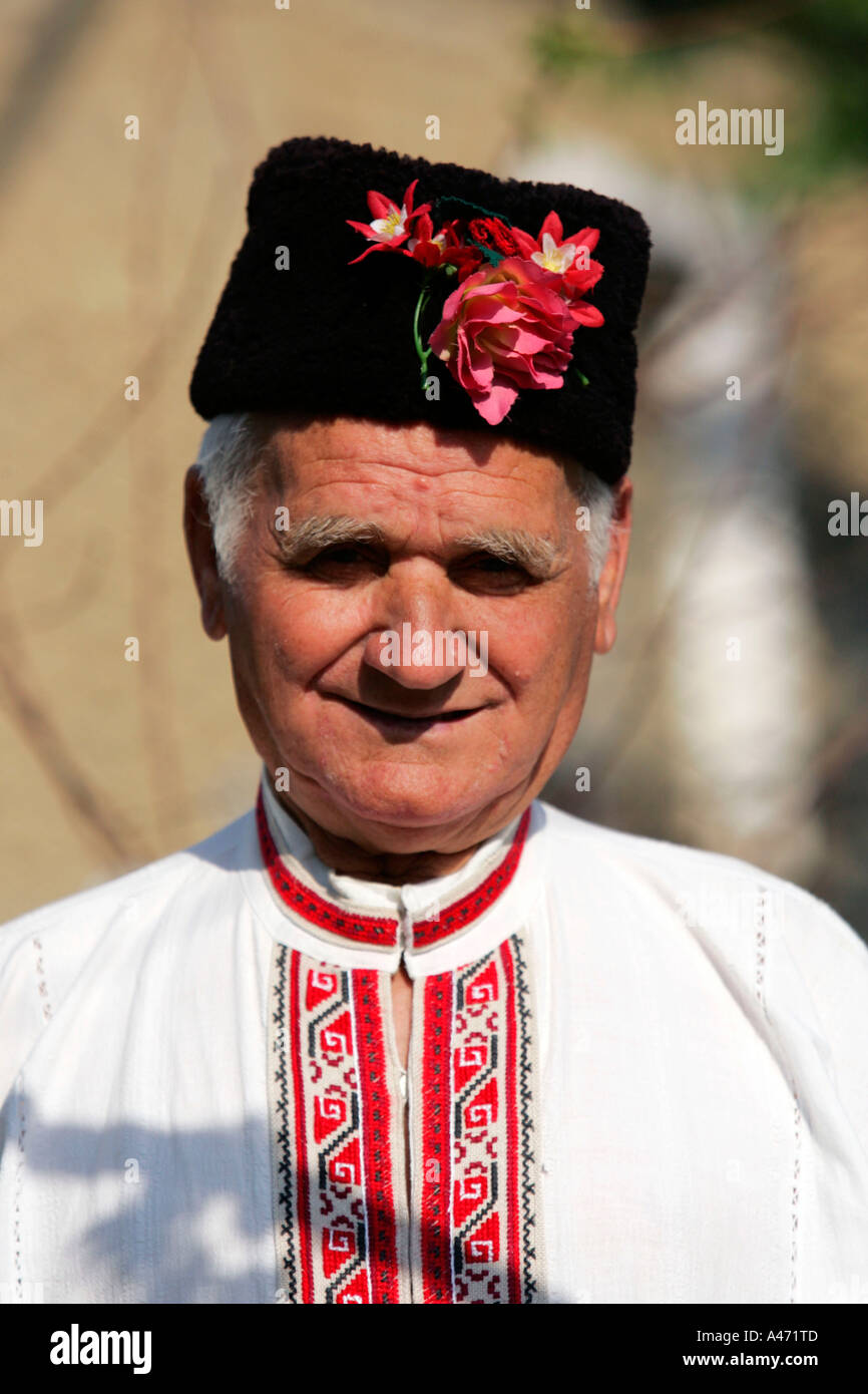Bulgaria traditional dress hi-res stock photography and images - Alamy