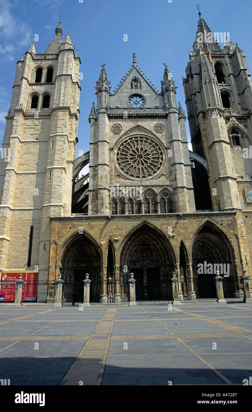 Facade of the Santa Maria de Leon Cathedral, Leon, Spain Stock Photo ...