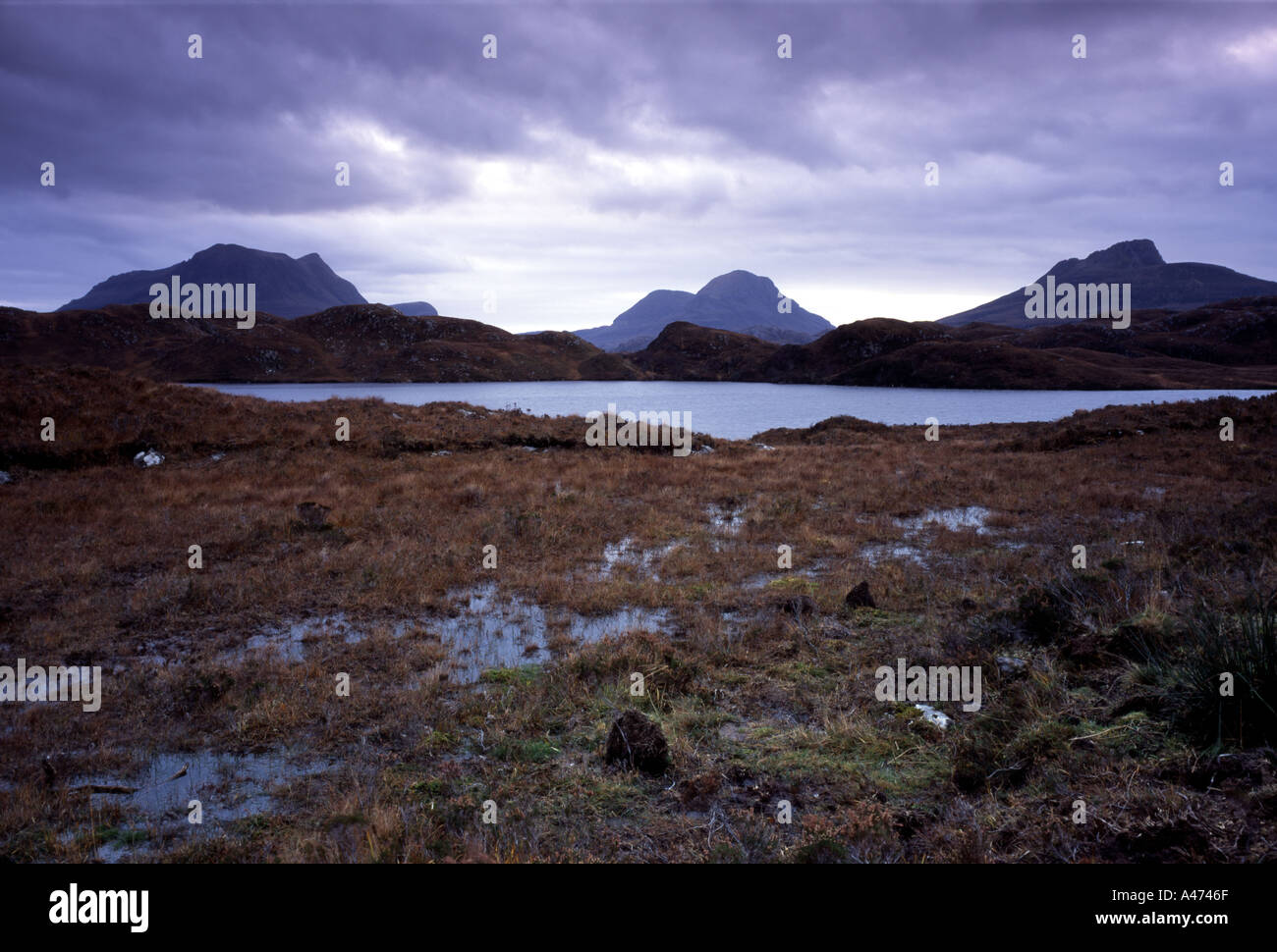 Inverpolly loch mountain winter hi-res stock photography and images - Alamy