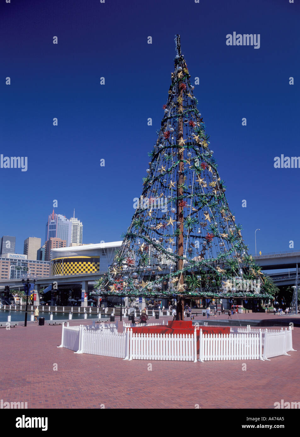 Sydney christmas decorations hi-res stock photography and images - Alamy
