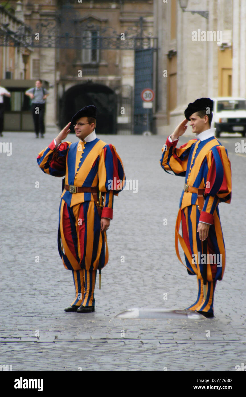 Vatican guards Roma Stock Photo - Alamy