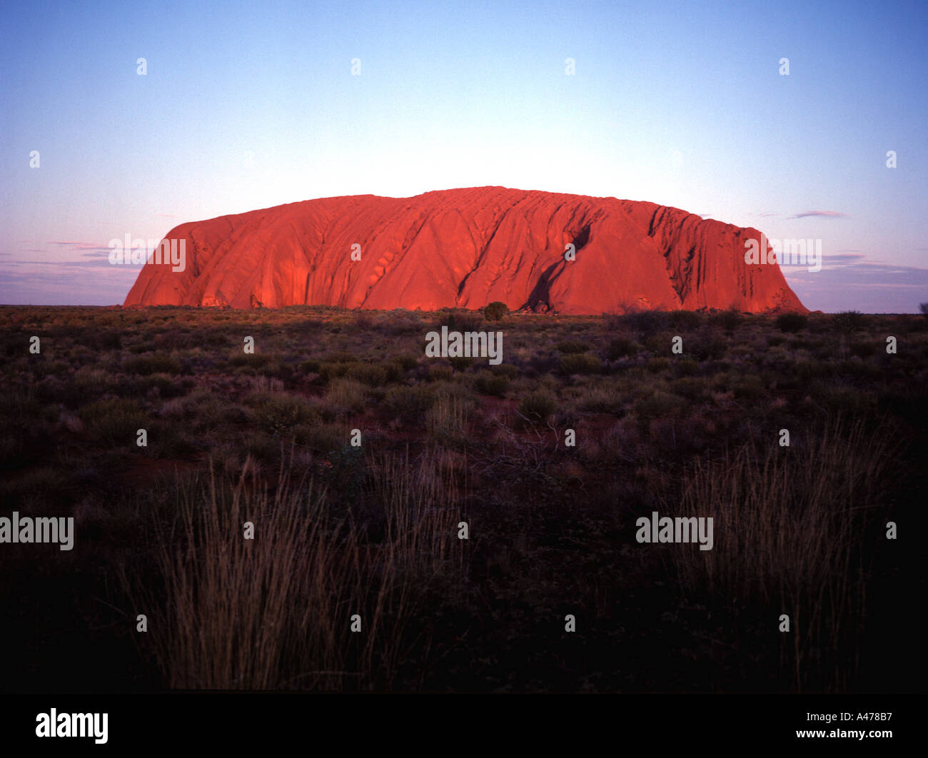 Glowing uluru sunset hi-res stock photography and images - Alamy