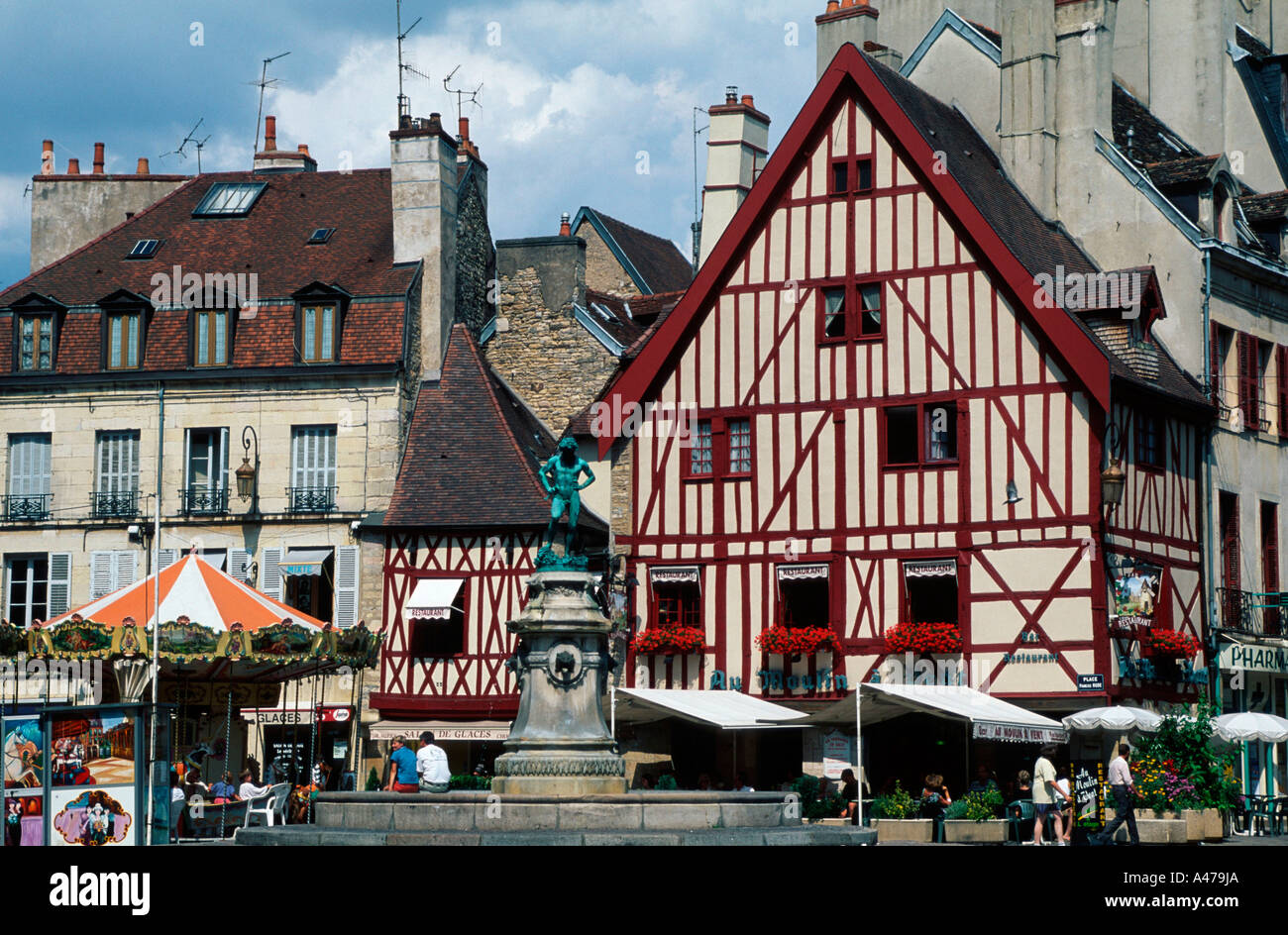 Pavement cafe Dijon Stock Photo - Alamy
