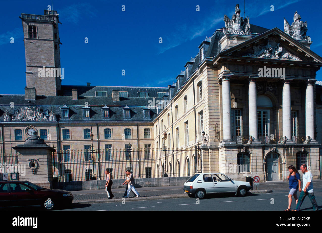 Palais de ducs hi-res stock photography and images - Alamy